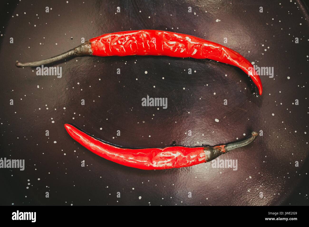 Red peppers roasting hi-res stock photography and images - Alamy