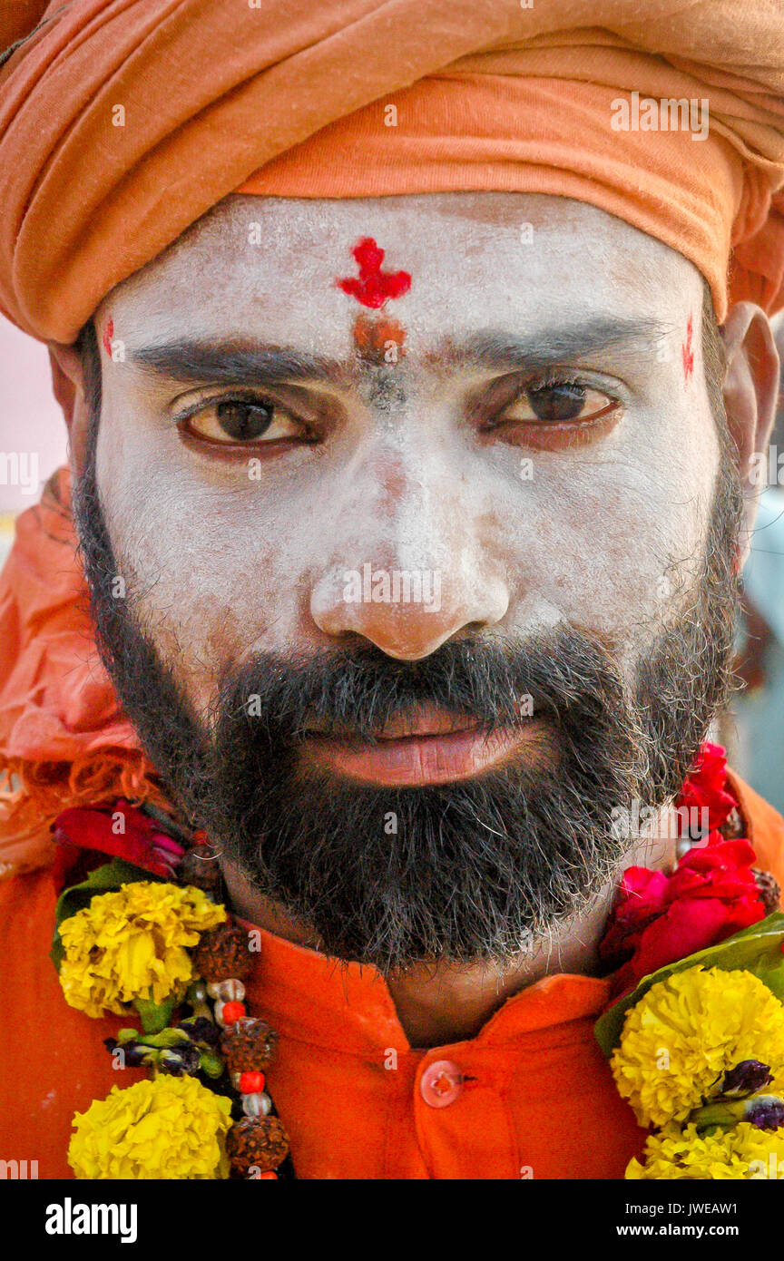 Sadhu dress hi-res stock photography and images - Alamy