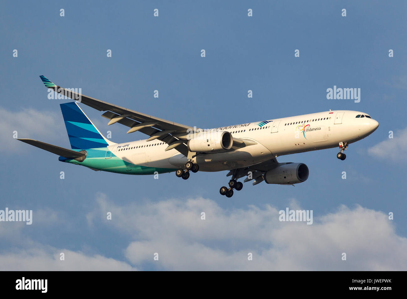 Garuda Indonesia Airbus A330-341 PK-GPE on approach to land at ...