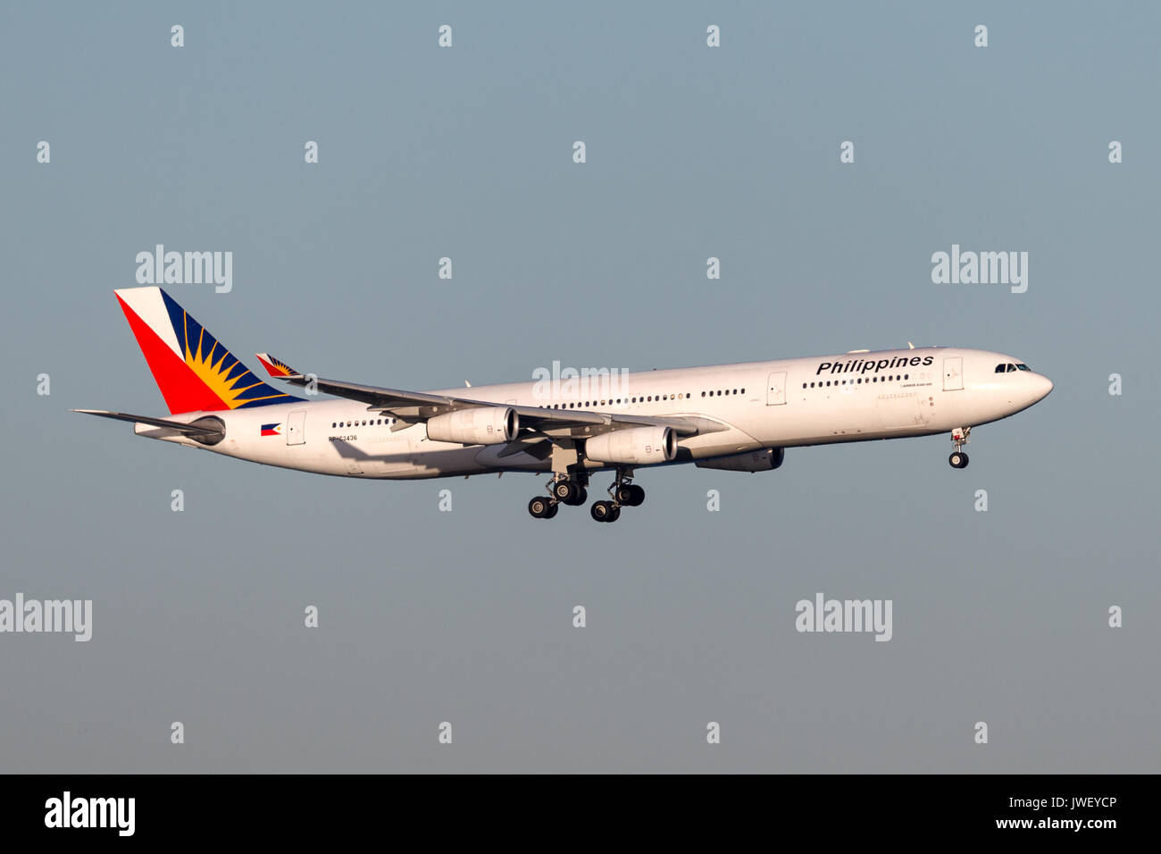 Philippine Airlines Airbus A340 aircraft on approach to land at Sydney ...