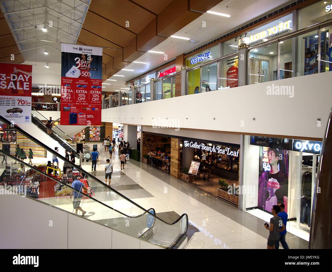 Sm east ortigas hi-res stock photography and images - Alamy