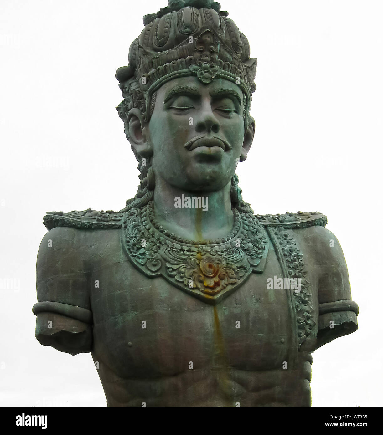 Statue of wisnu hi-res stock photography and images - Alamy