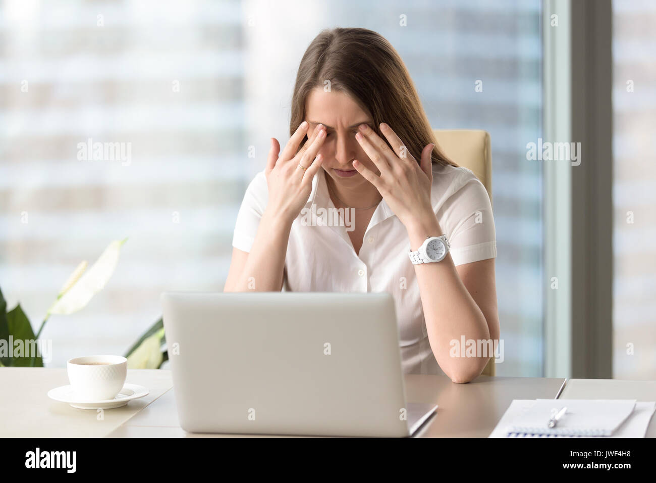 Relieve pressure hi-res stock photography and images - Alamy