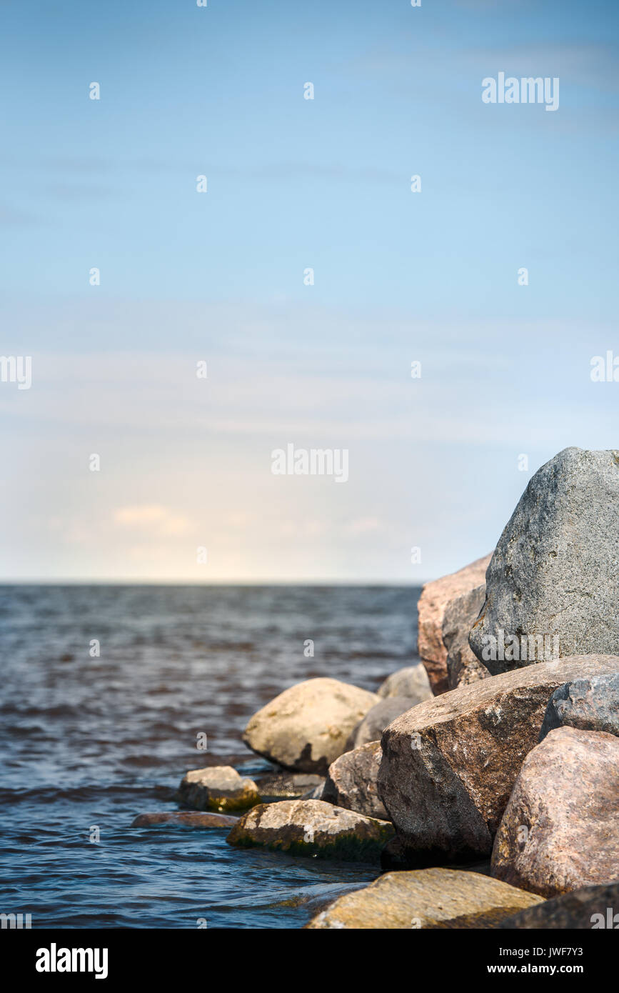 Seascape vertical hi-res stock photography and images - Alamy