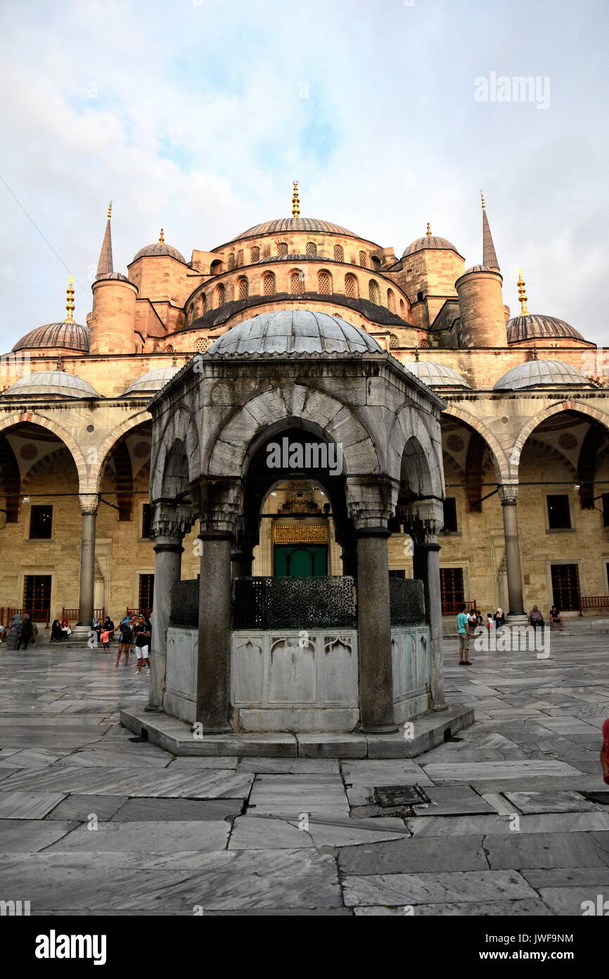 Old city tourist attractions, Fatih, Istanbul, Turkey Stock Photo - Alamy