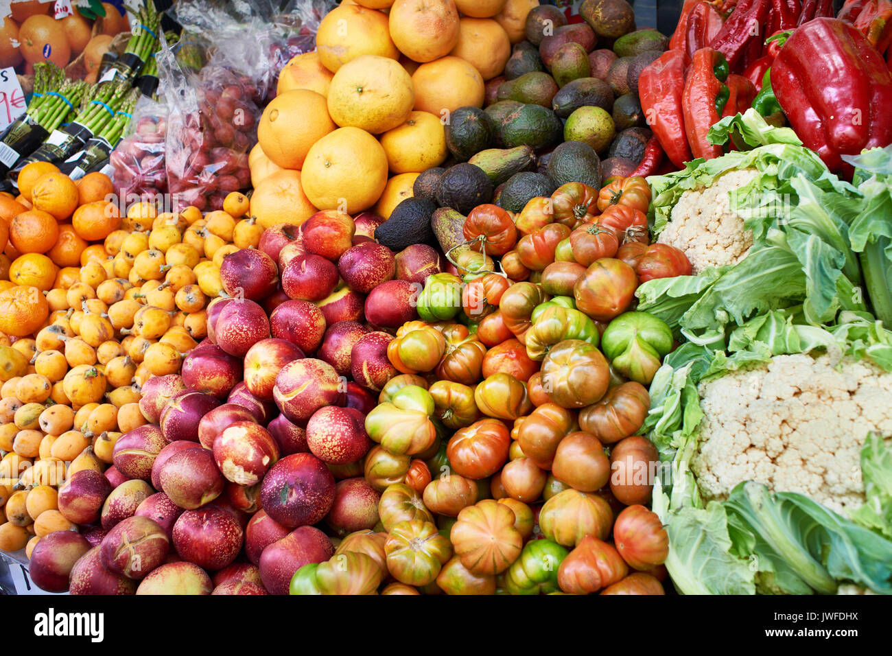 Fruit fruit counter hi-res stock photography and images - Alamy