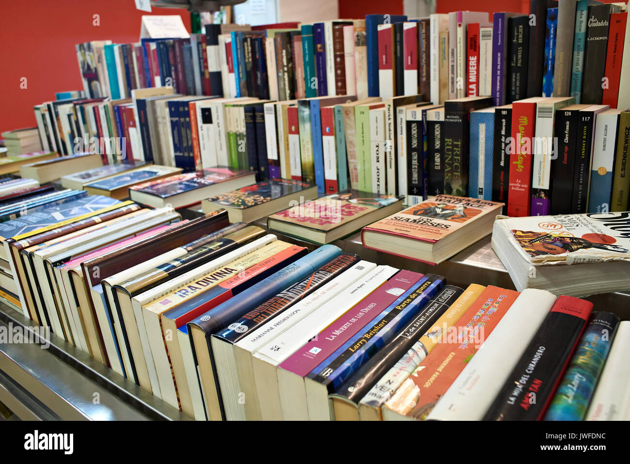Sale of books on the flea market Stock Photo - Alamy
