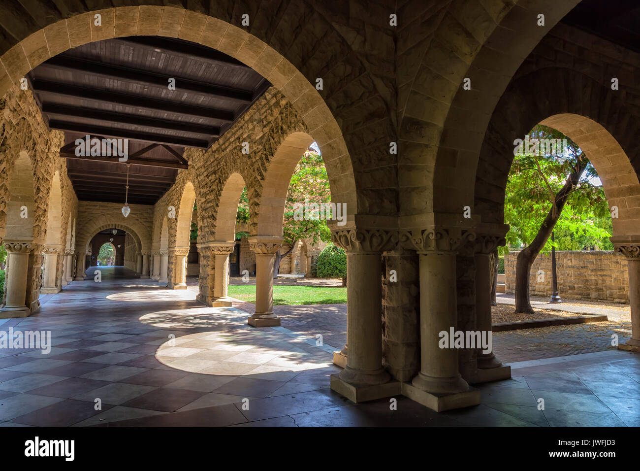 the architectural structures of the hallway at Stanford University ...
