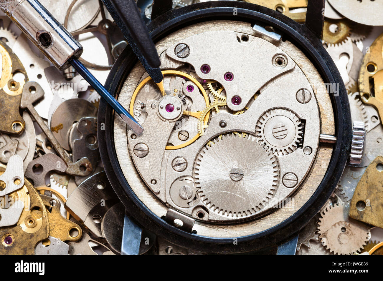 Clockwork clock parts hi-res stock photography and images - Alamy