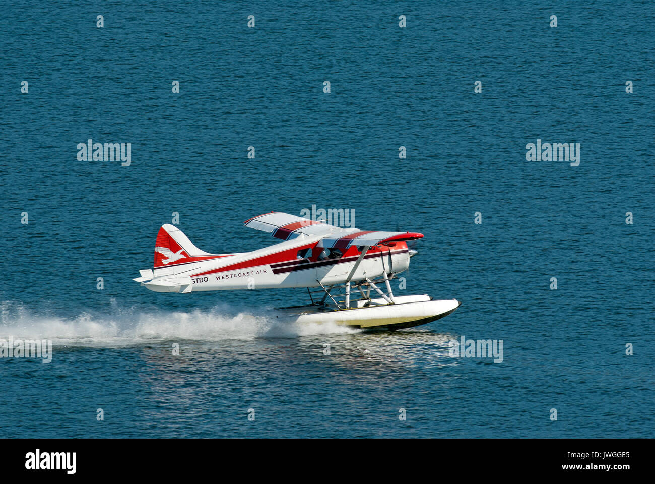 Vancouver harbor flight centre seaplane terminal hi-res stock ...