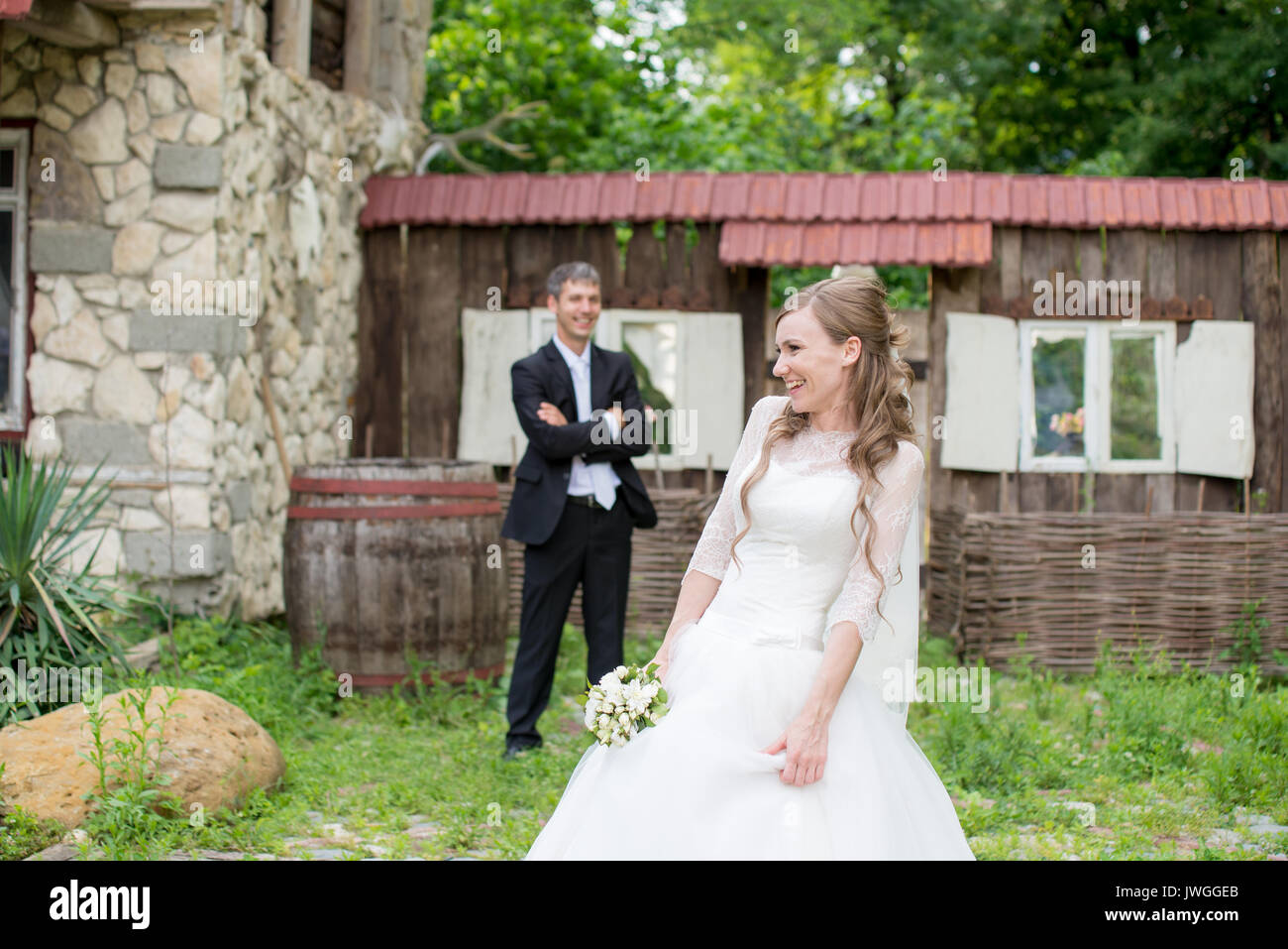 Beautiful married couple in the wedding day Stock Photo - Alamy