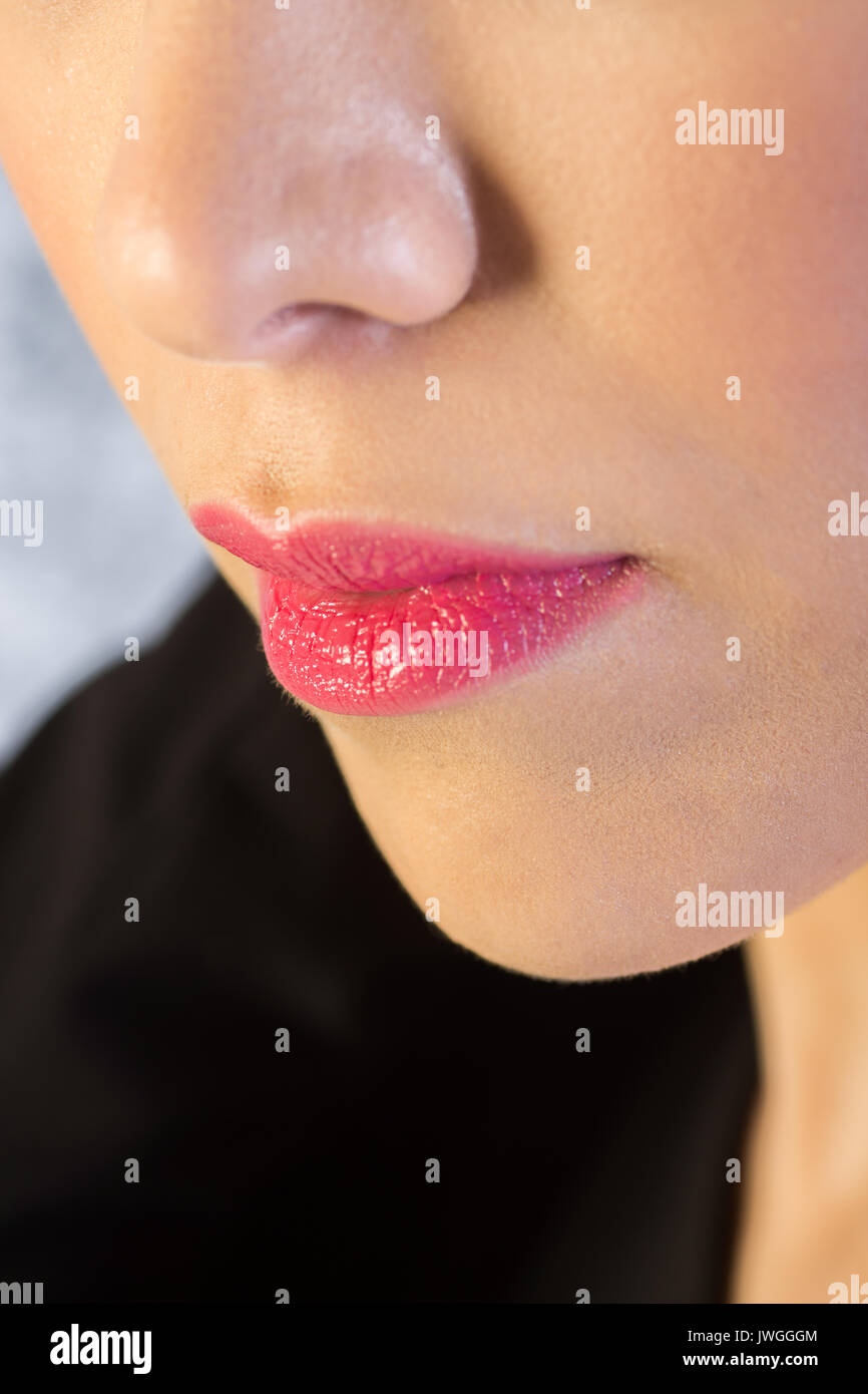 Womans lips hi-res stock photography and images - Alamy