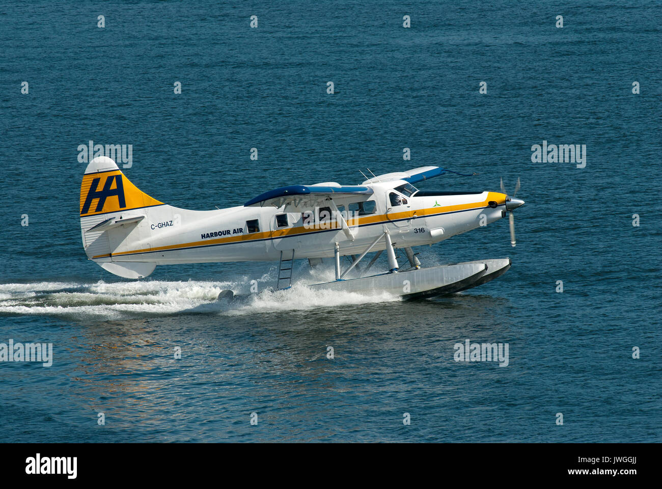 Vancouver float planes hi-res stock photography and images - Alamy