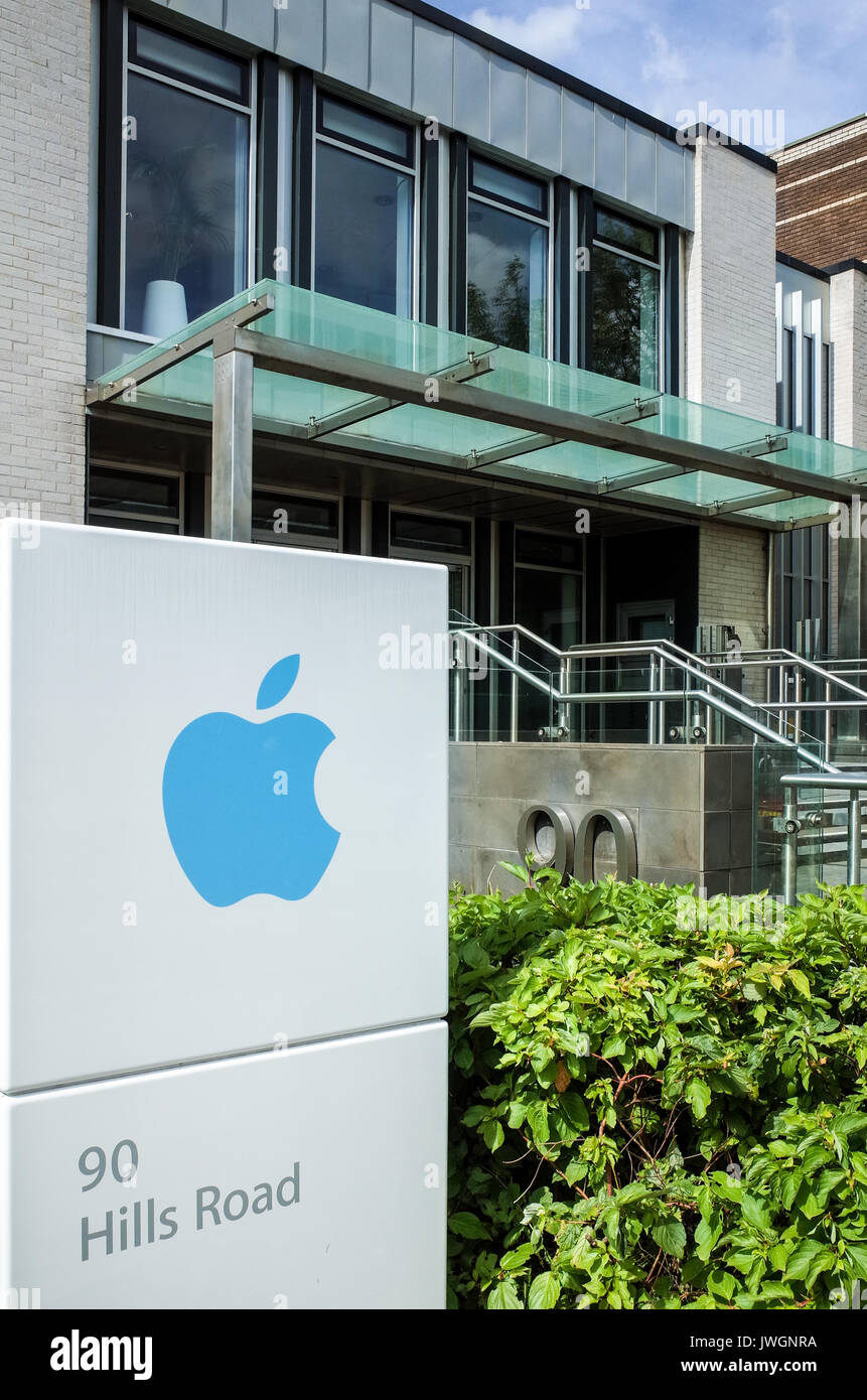 Located road hi-res stock photography and images - Alamy