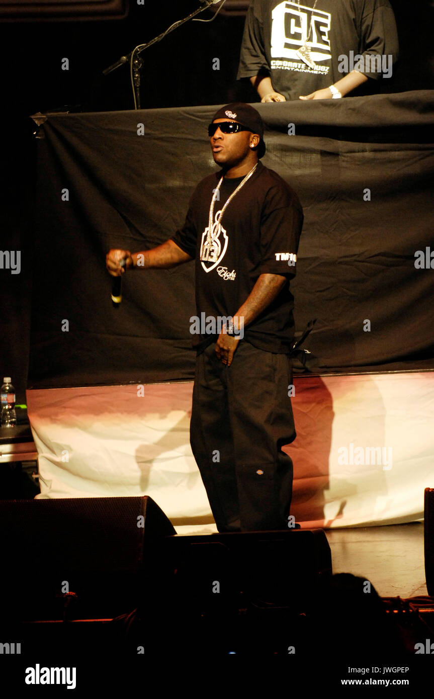 Rapper Young Jeezy performs America's Most Wanted Tour Gibson ...