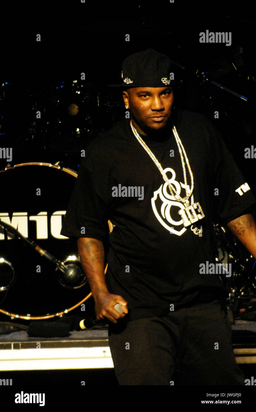 Rapper Young Jeezy performs America's Most Wanted Tour Gibson ...