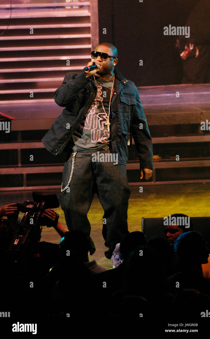 Mack Maine performs America's Most Wanted Tour Gibson Amphitheatre Los ...