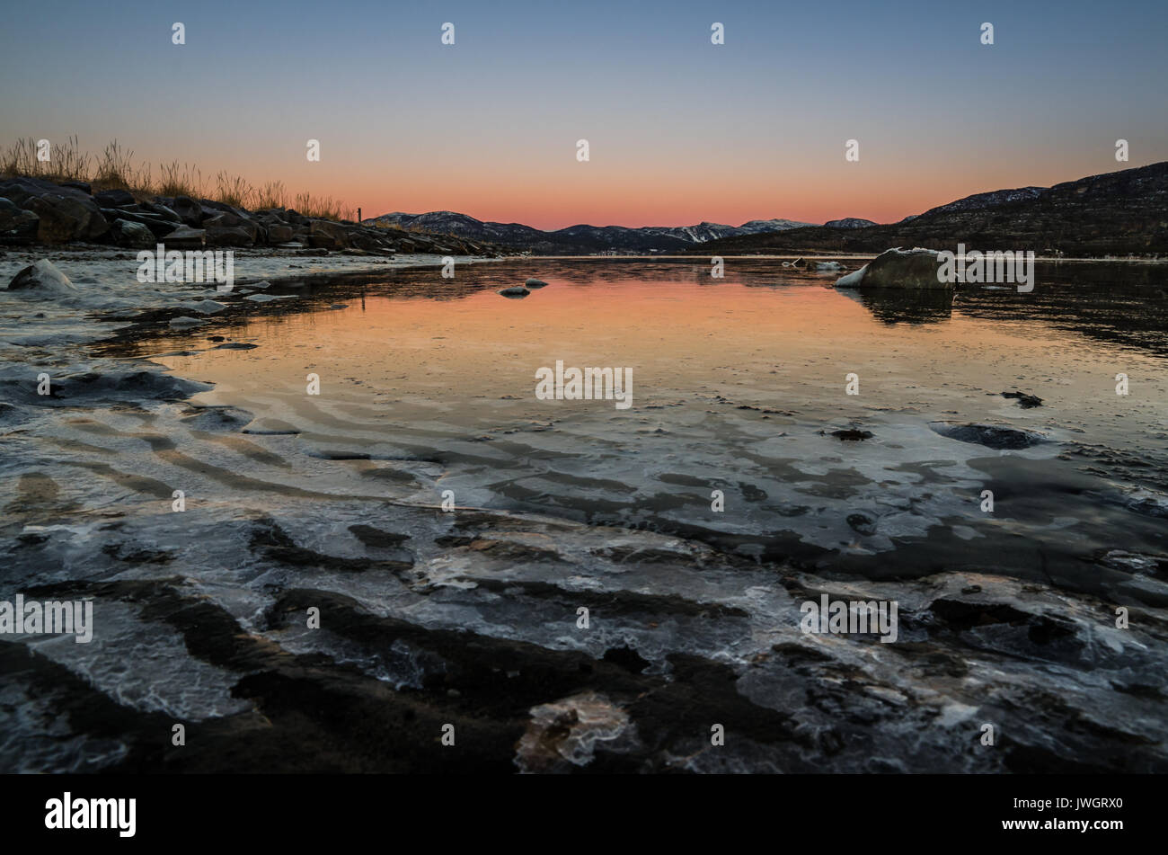 Frozen seashore hi-res stock photography and images - Alamy