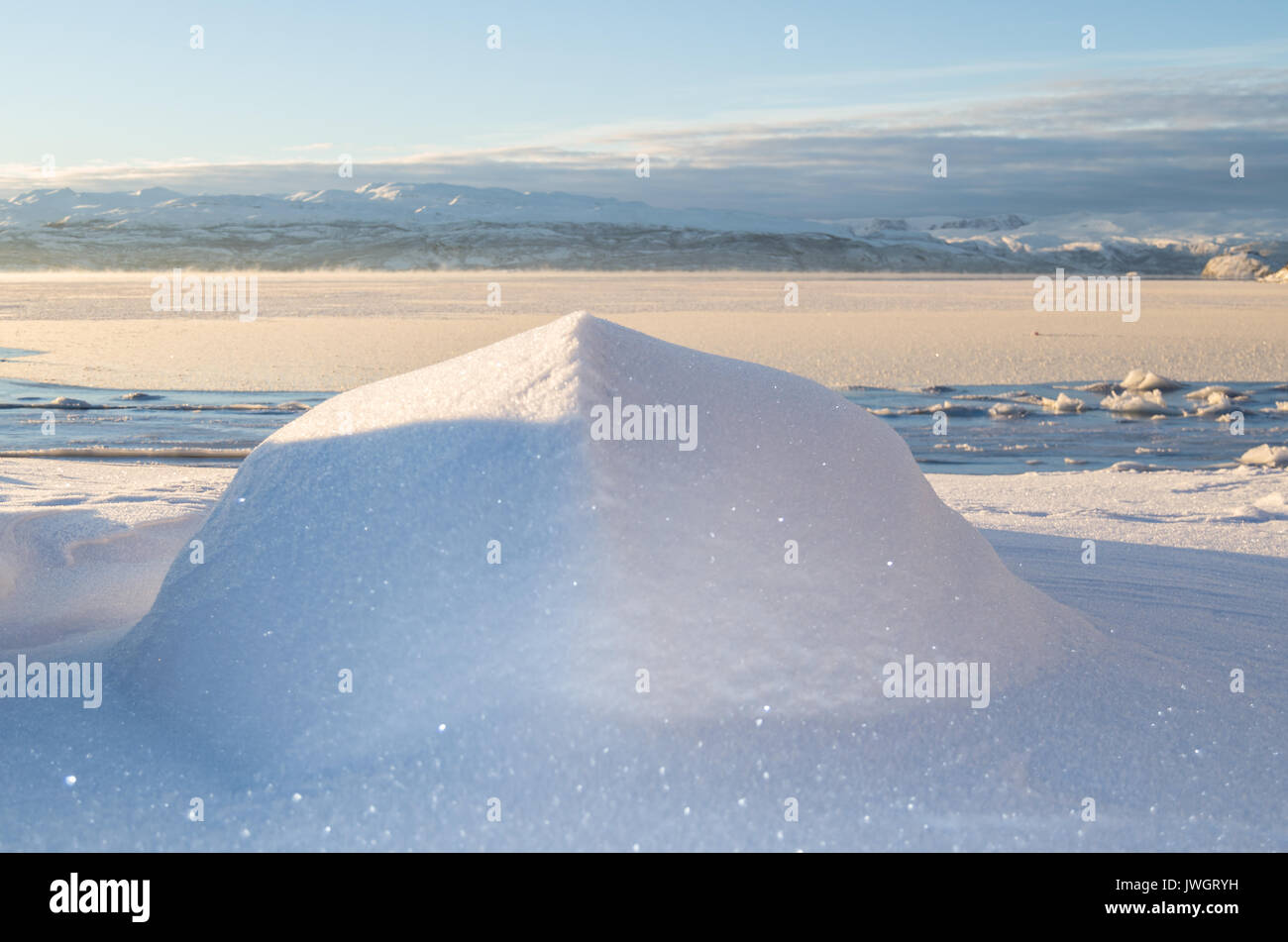 Arctic shore boat hi-res stock photography and images - Alamy
