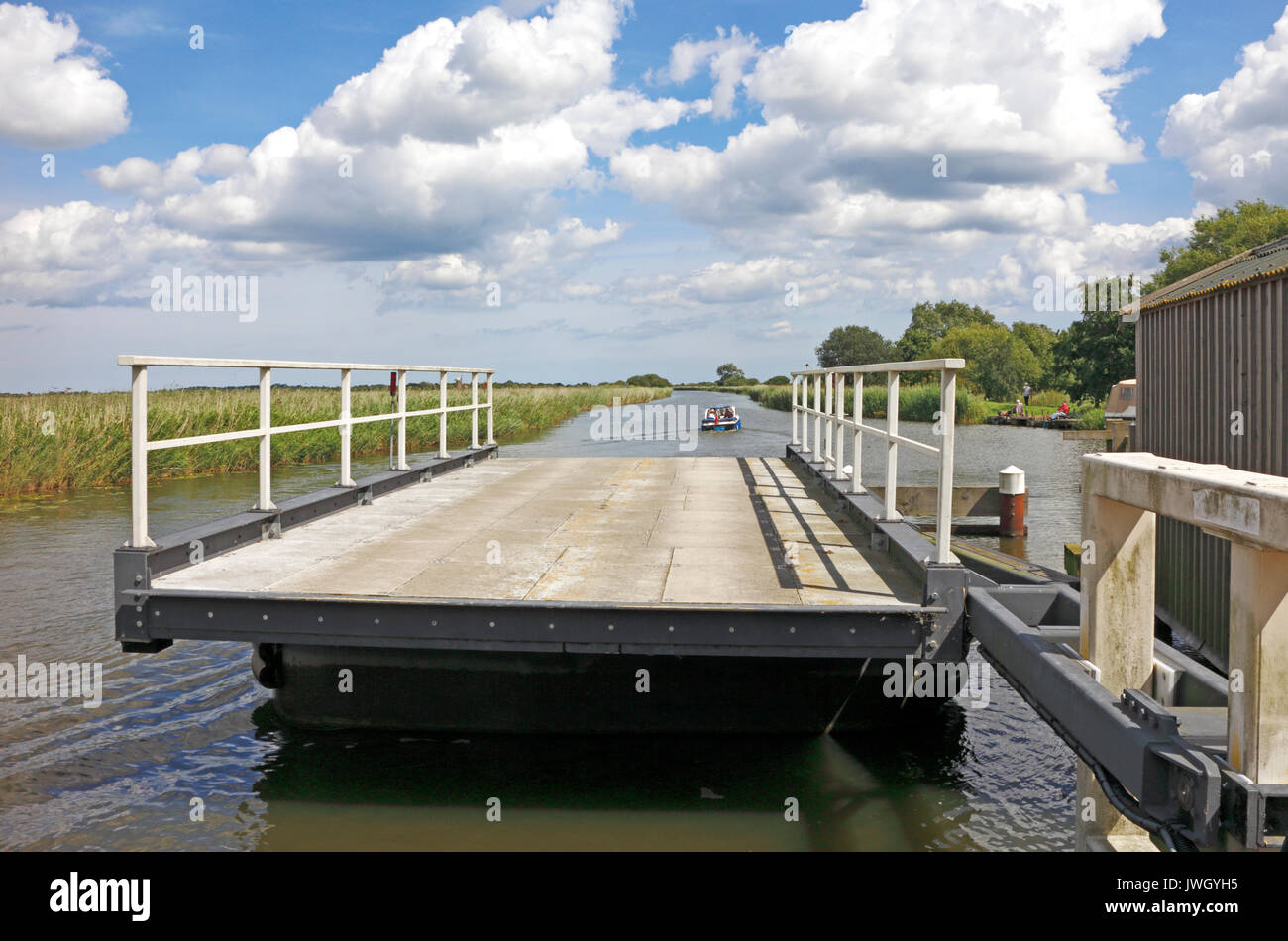 A view of the floating swing bridge on the River Thurne in the open ...
