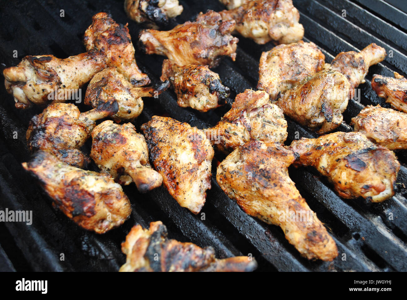 Barbeque chicken wing hi-res stock photography and images - Alamy