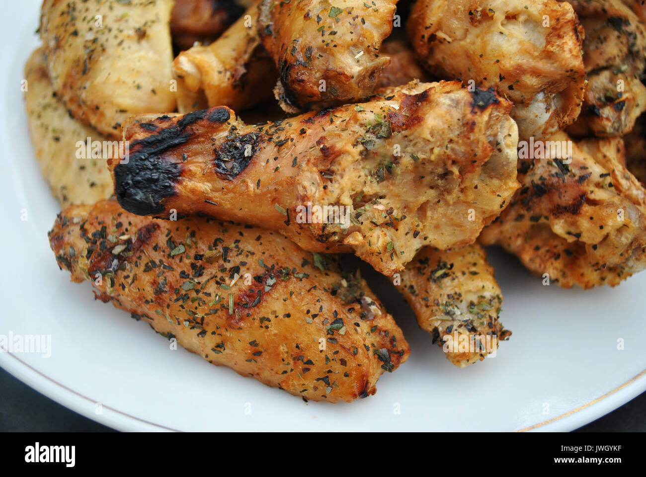 Bbq chicken pieces hi-res stock photography and images - Alamy