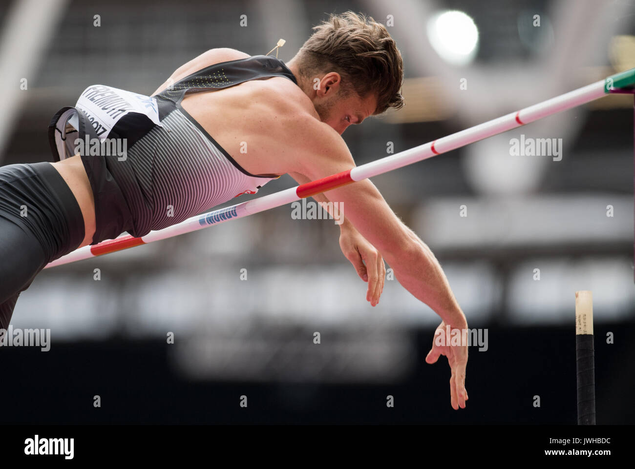 World championships pole vaulting hi-res stock photography and images ...