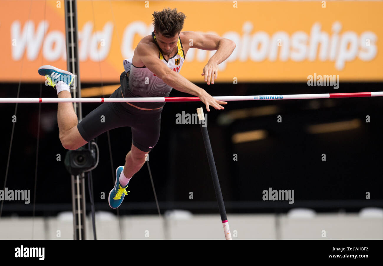 London, UK. 12th Aug, 2017. German athlete Rico Freimuth competes in ...