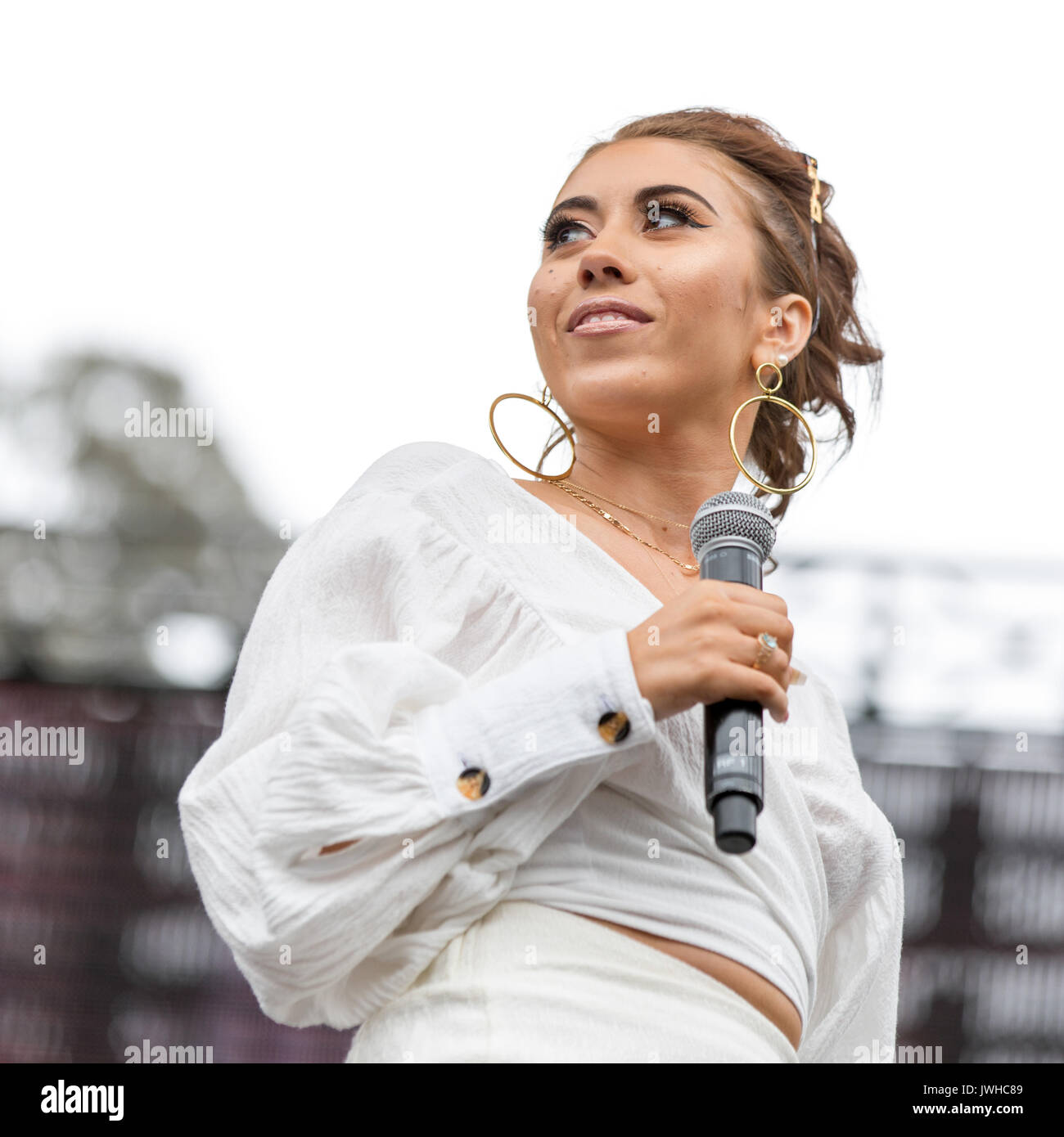 San Francisco, California, USA. 11th Aug, 2017. KARLY LOAIZA of Kali ...