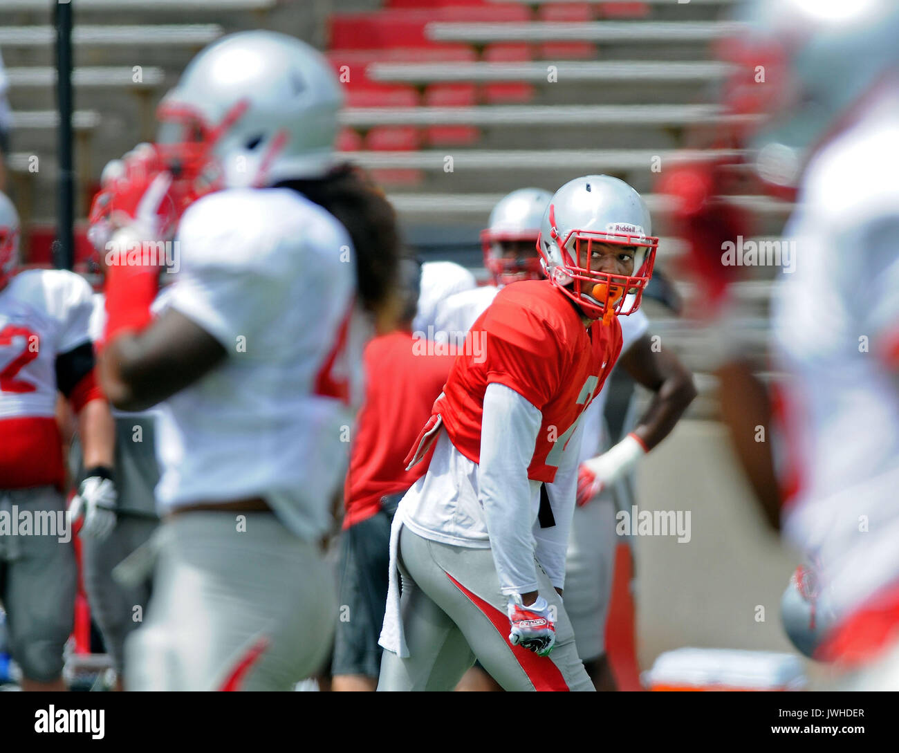 Albuquerque, NM, USA. 12th Aug, 2017. Wide receiver #2 Delane Hart ...