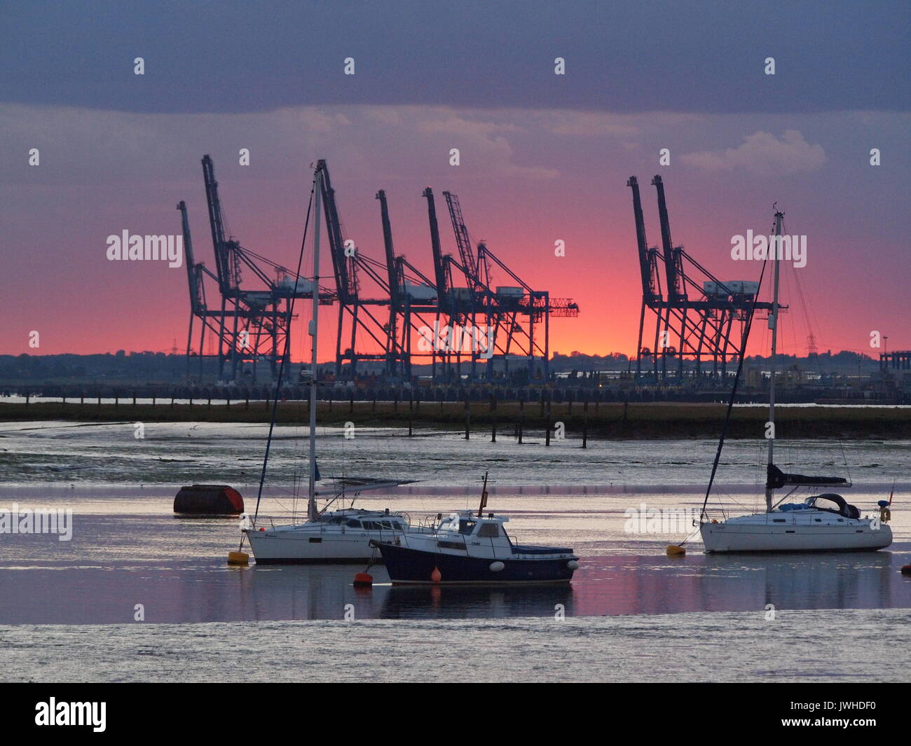 Boats queenborough harbour hi-res stock photography and images - Alamy