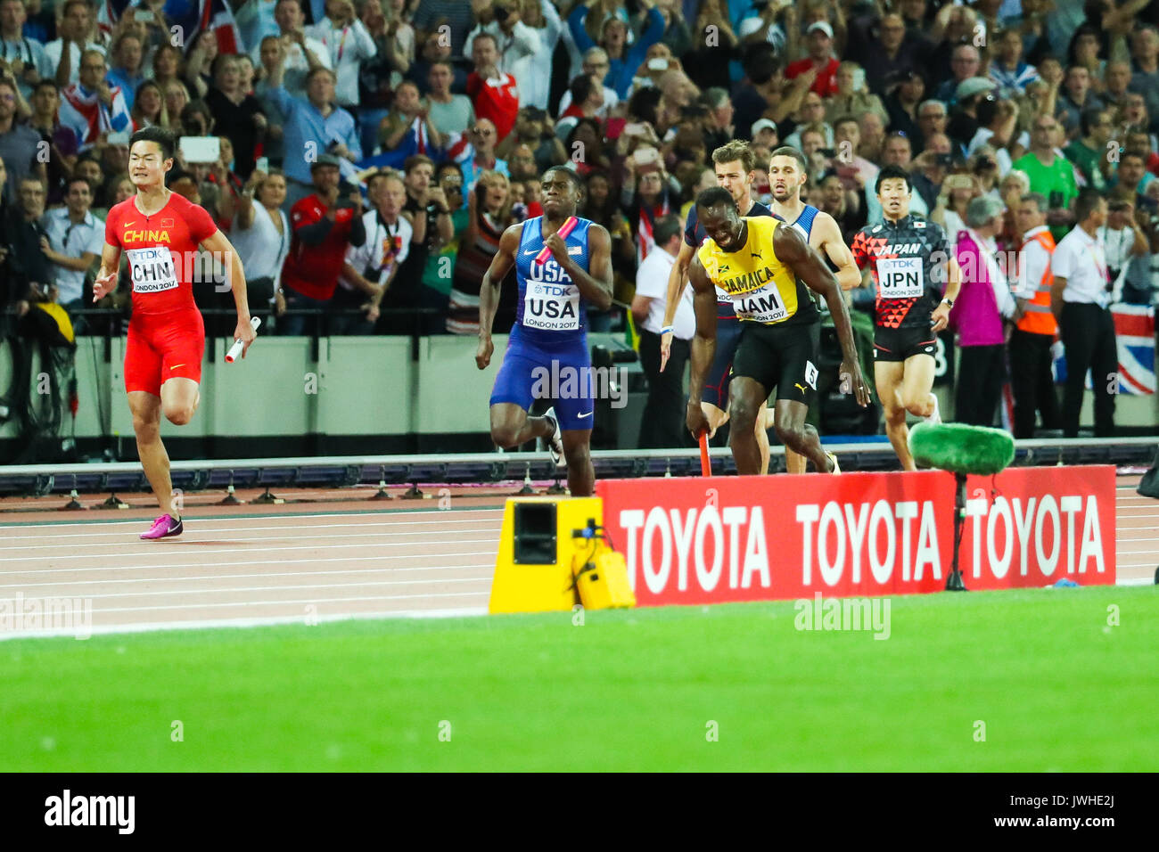 Hamstring injury hi-res stock photography and images - Alamy