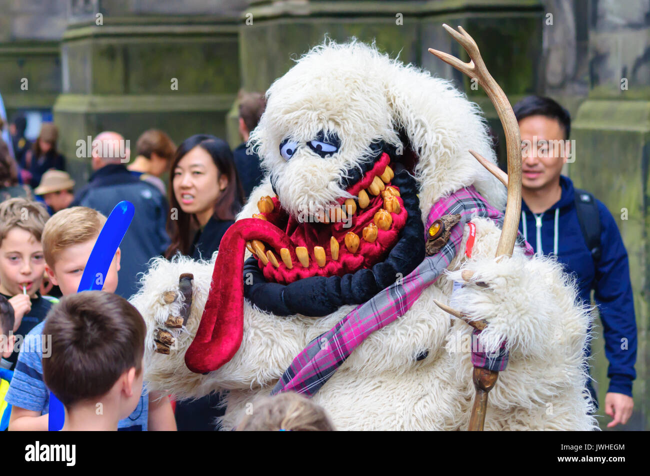 Edinburgh, Scotland, UK. 12th August, 2017. A giant monster performs on ...