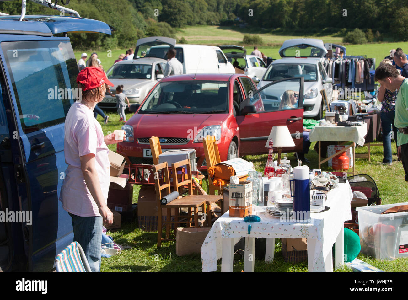 Tre'r-ddol village,Ceredigion, Wales, UK. 13th August, 2017. Sunday car ...
