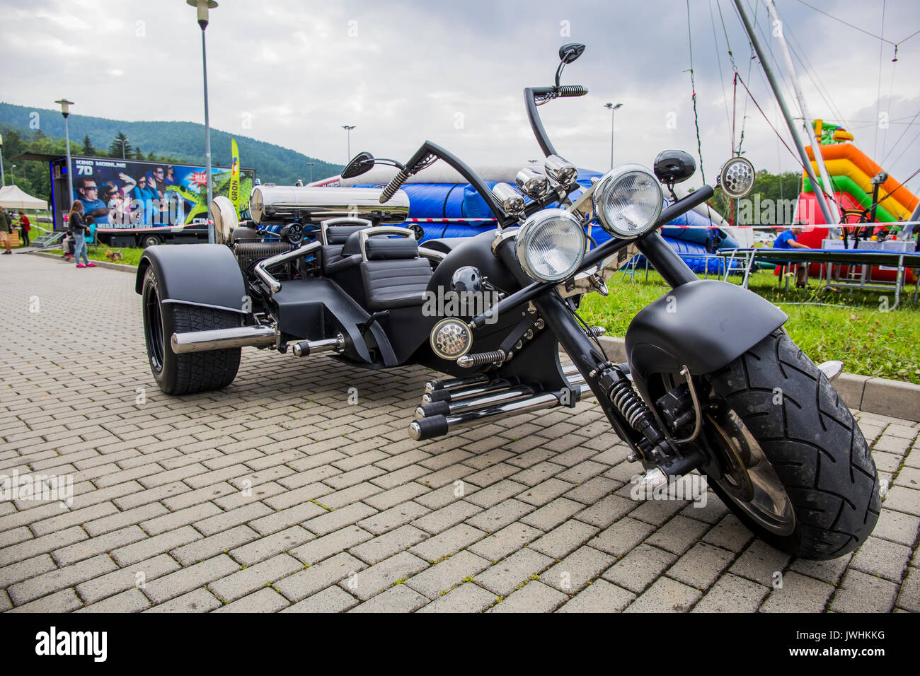 Alfa romeo boxer v16 engine hi-res stock photography and images - Alamy