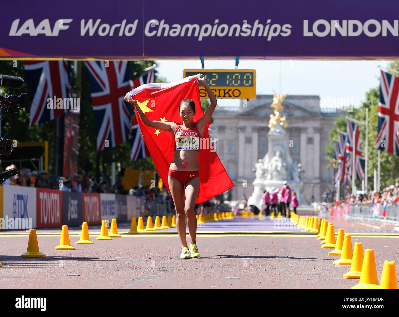 London, UK. 13th Aug, 2017. Yang Shuqing of China celebrates after the ...