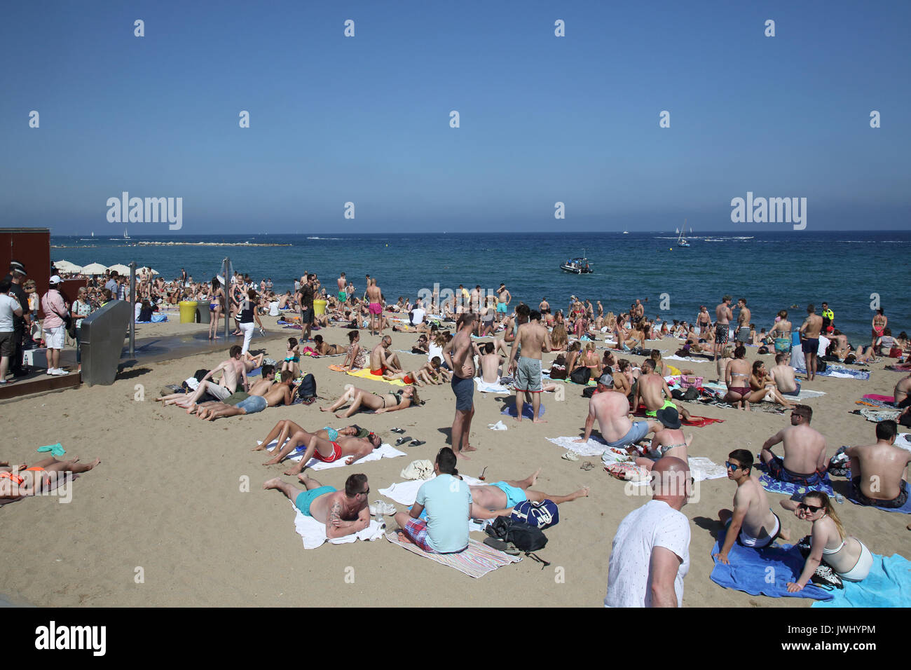 Crowded Beach Spain High Resolution Stock Photography and Images - Alamy