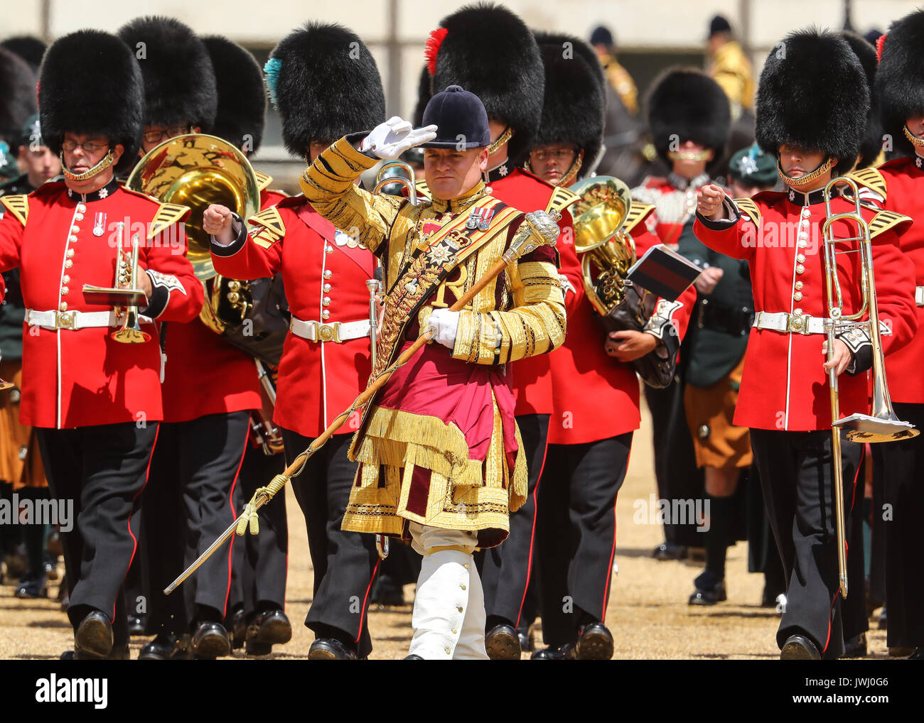 The Queen and The Duke of Edinburgh formally welcome The King and Queen ...