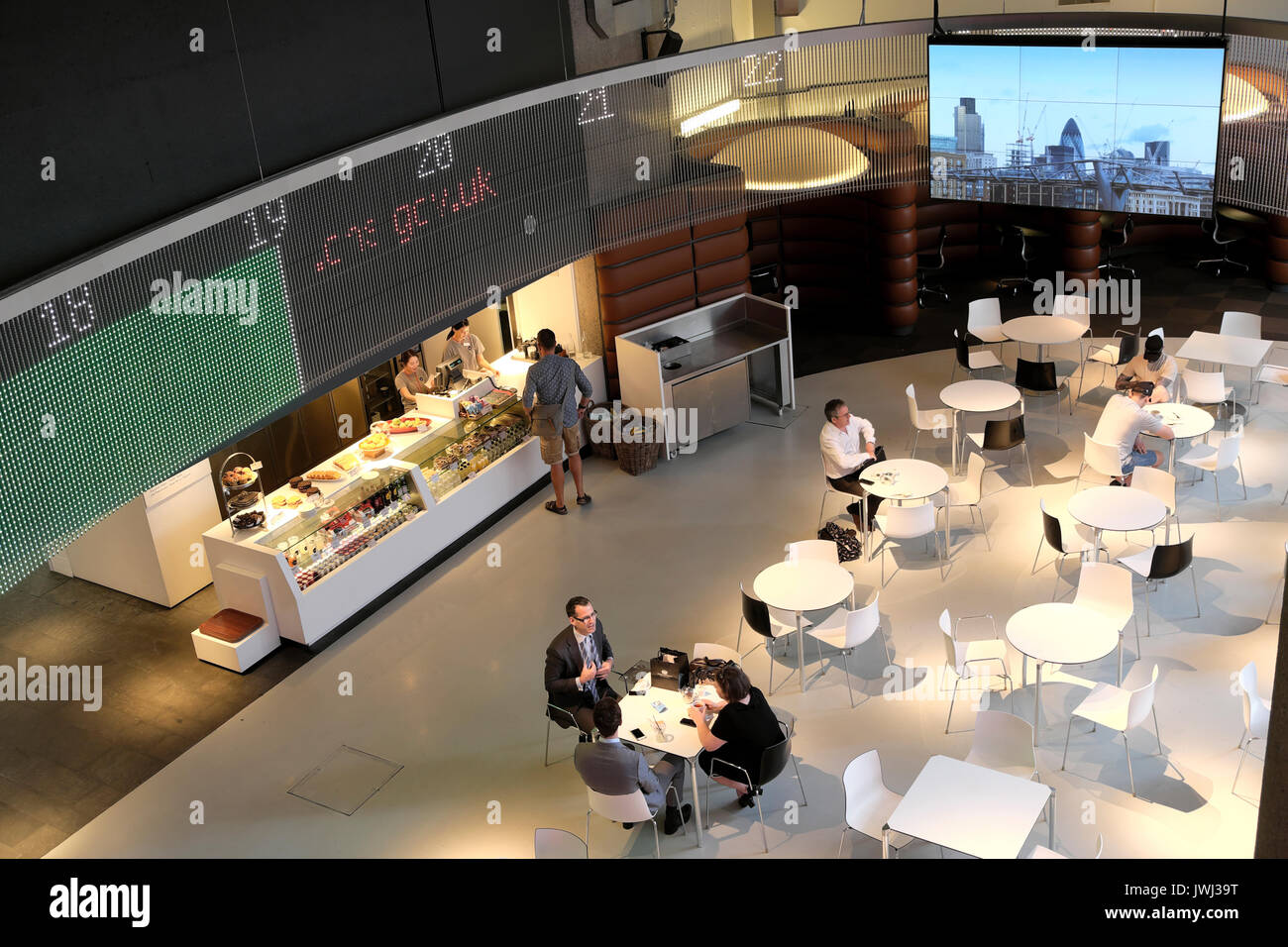 British museum cafe hi-res stock photography and images - Alamy