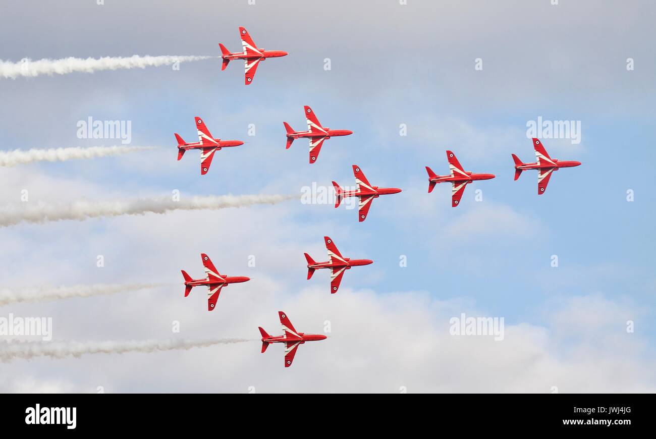The Red Arrows flying in the Concorde formation Stock Photo - Alamy