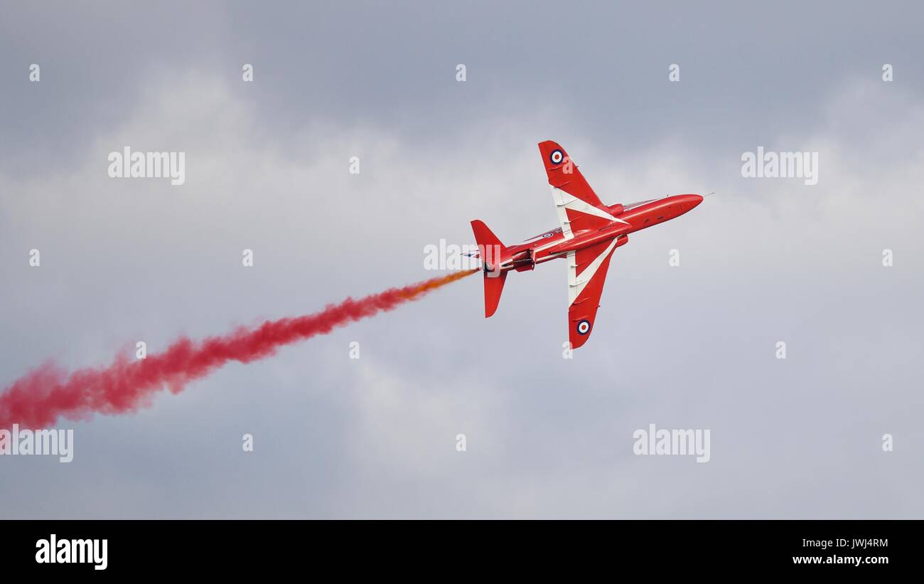 Red Arrows BAE Systems Hawk T1 Stock Photo - Alamy