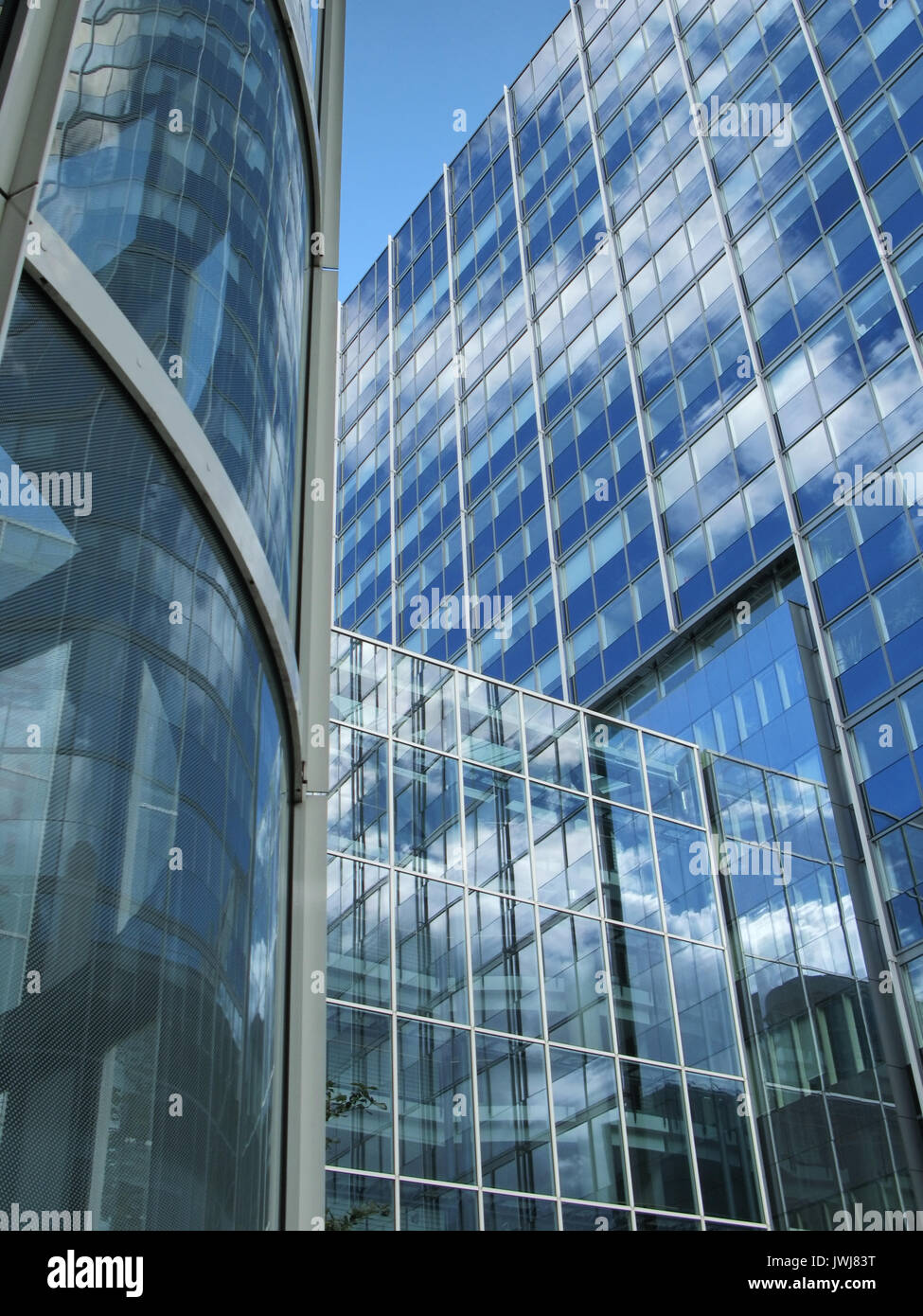 Glass bank building hi-res stock photography and images - Alamy