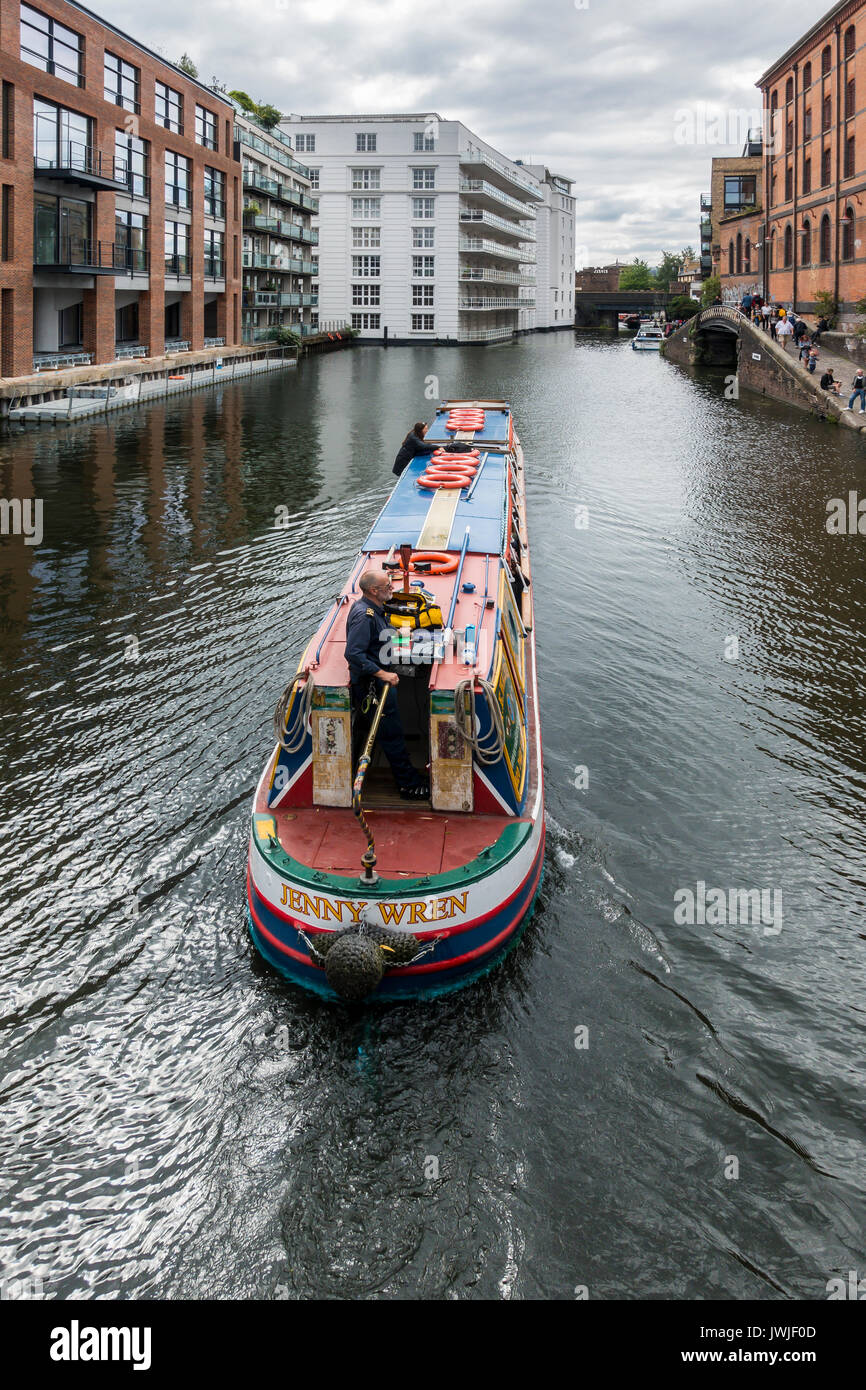 Narrow Boat,Jenny Wren,Regents Canal,Camden,London,England,UK Stock Photo - Alamy