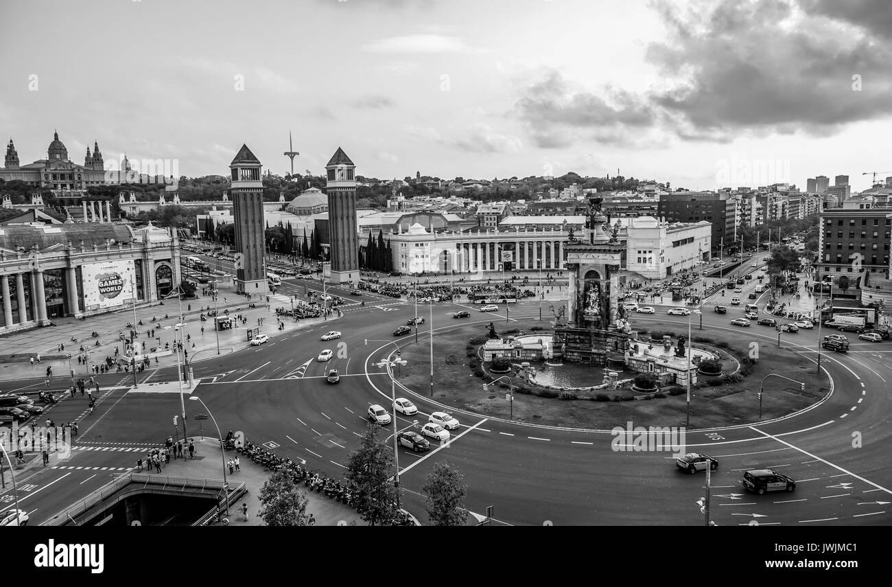 Roundabout at Placa de Espanya in Barcelona - BARCELONA / SPAIN ...