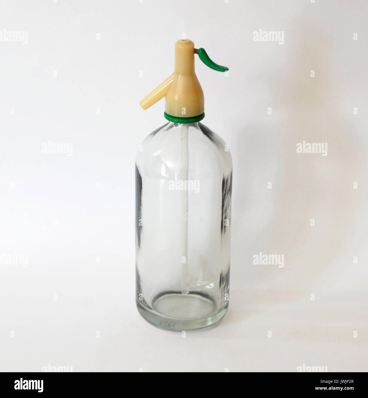 Siphon glass hi-res stock photography and images - Alamy