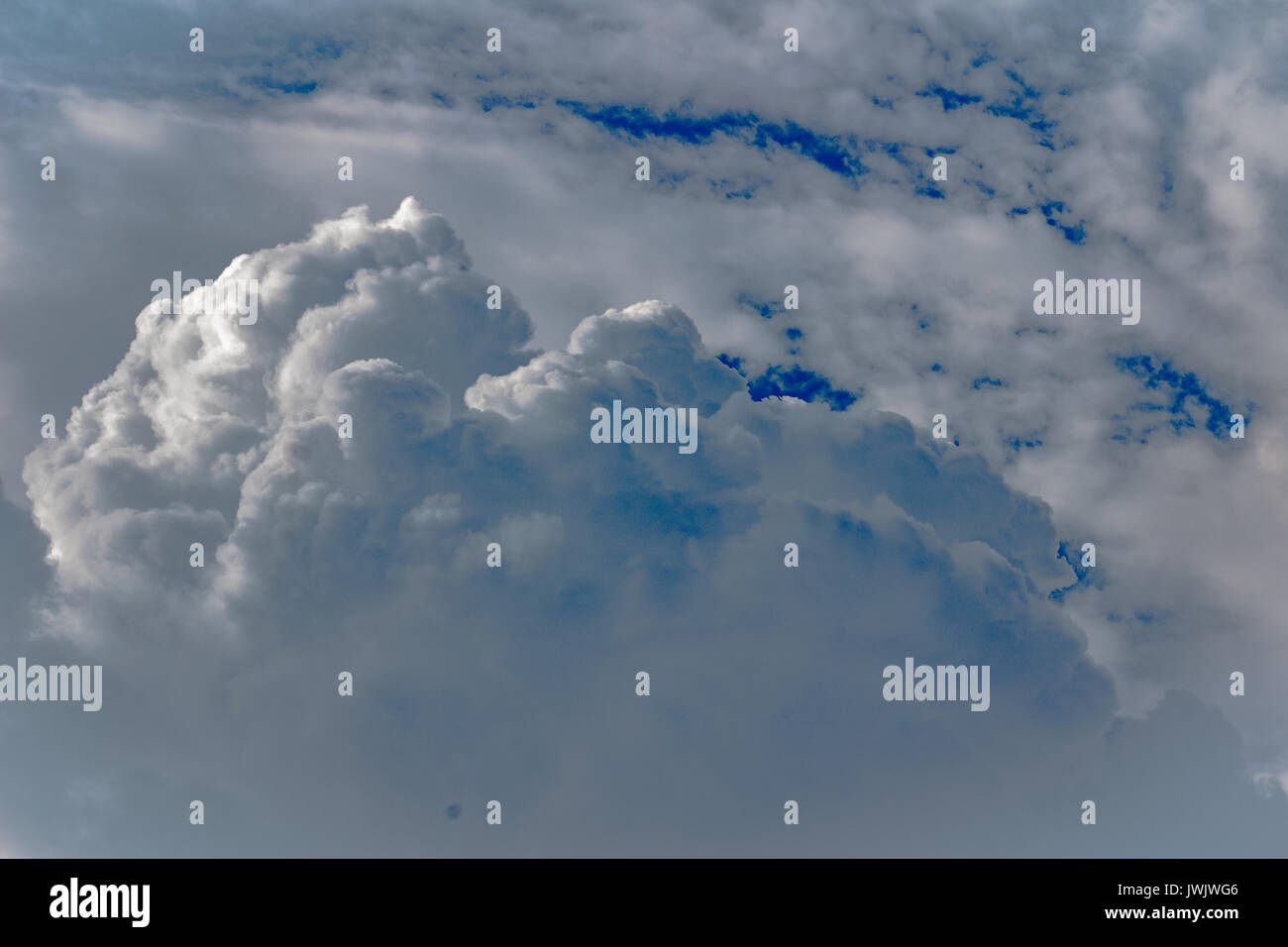 Dense clouds over field hi-res stock photography and images - Alamy