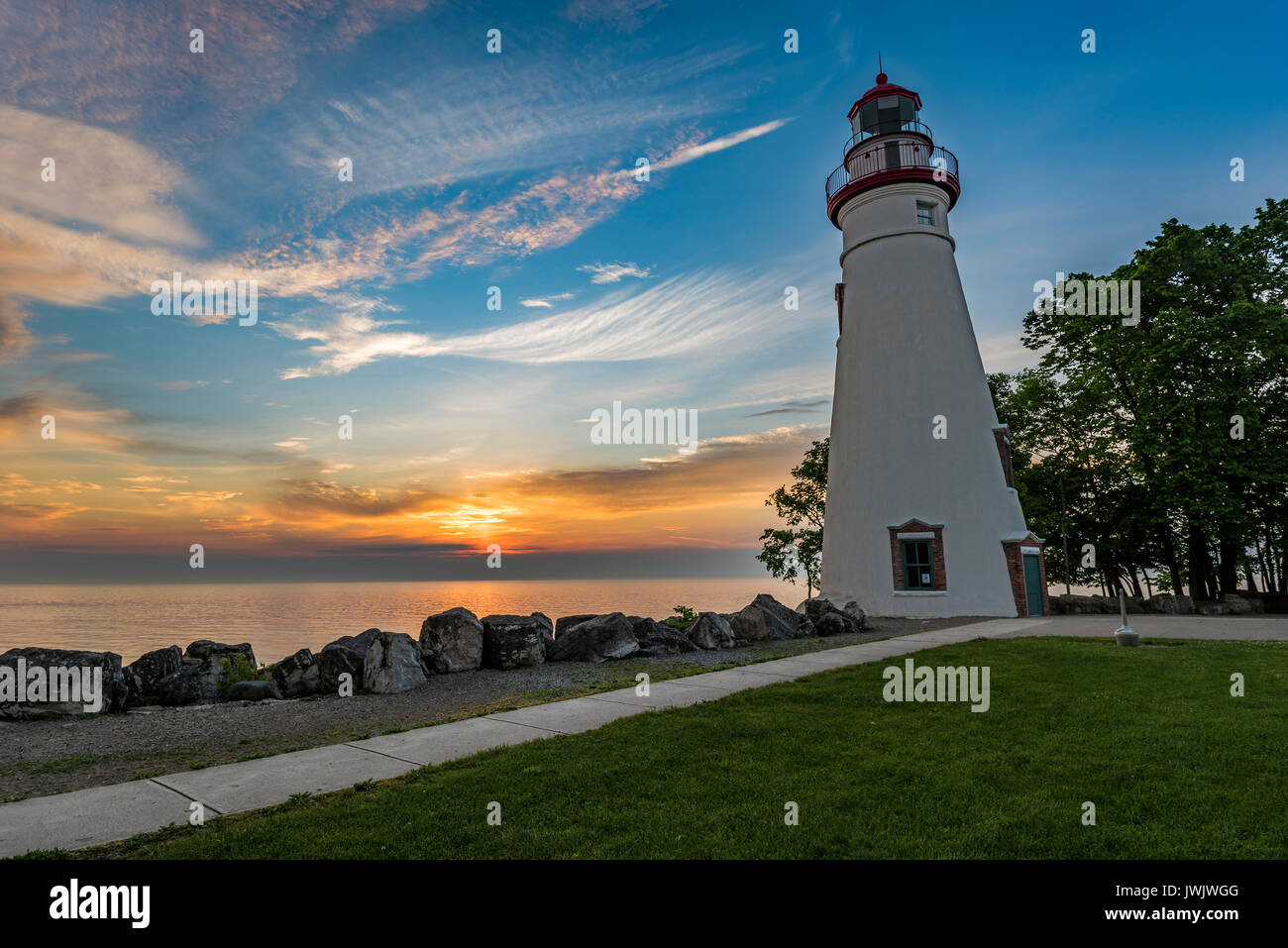 Sunrise at Marblehead Lighthouse, Marblehead Lighthouse State Park ...