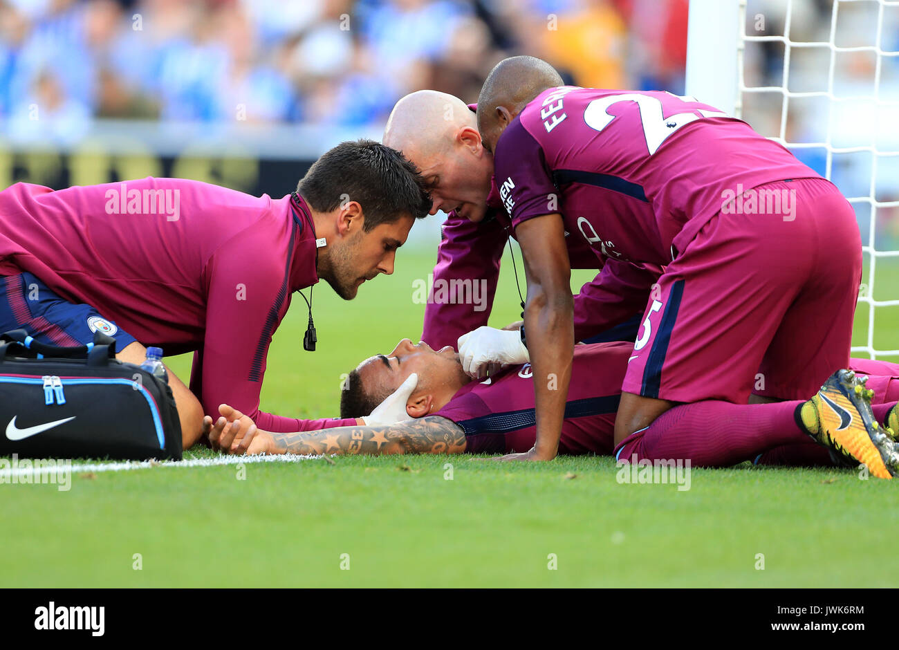 Gabriel jesus injury hi-res stock photography and images - Alamy