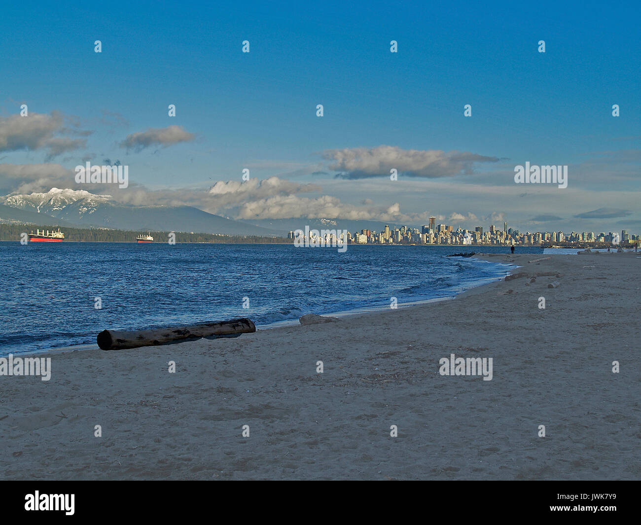 The beach at spanish banks hi-res stock photography and images - Alamy