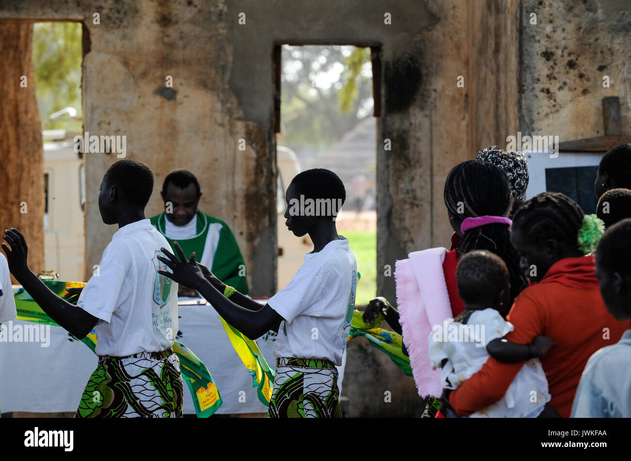 South sudan rumbek dinka women hi-res stock photography and images - Alamy